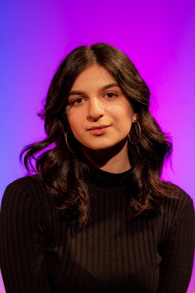 Yasmine Amirkhani | (Re)Setting the Stage